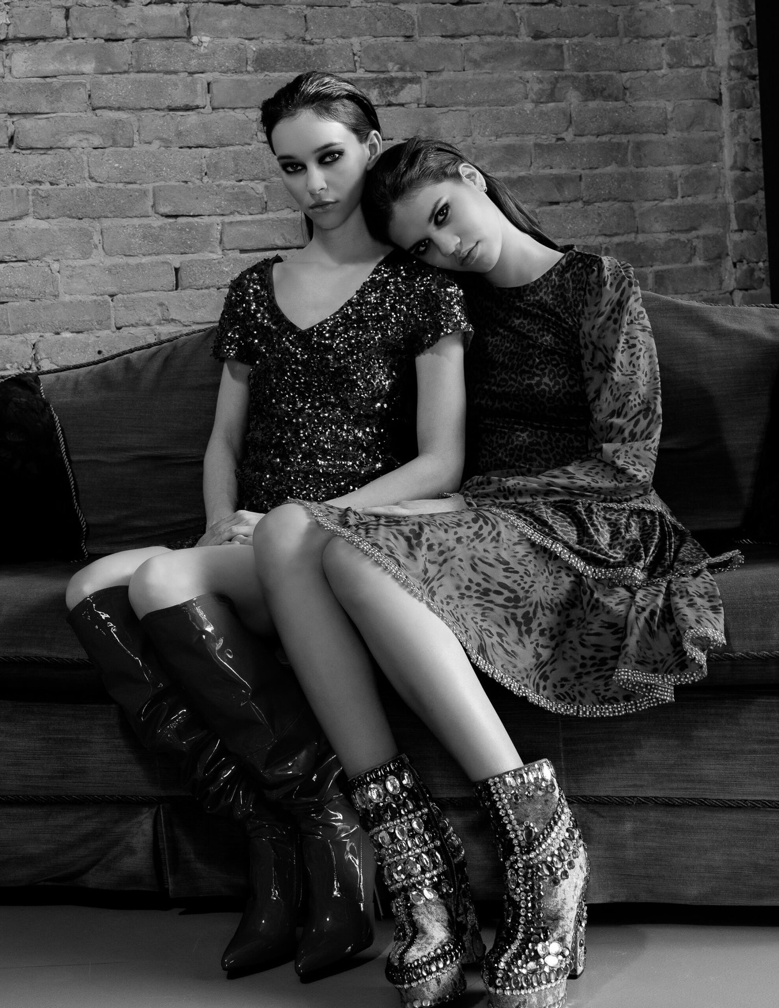 With Passion – OFF TOWN MAGAZINE – FASHION AND LIFESTYLE